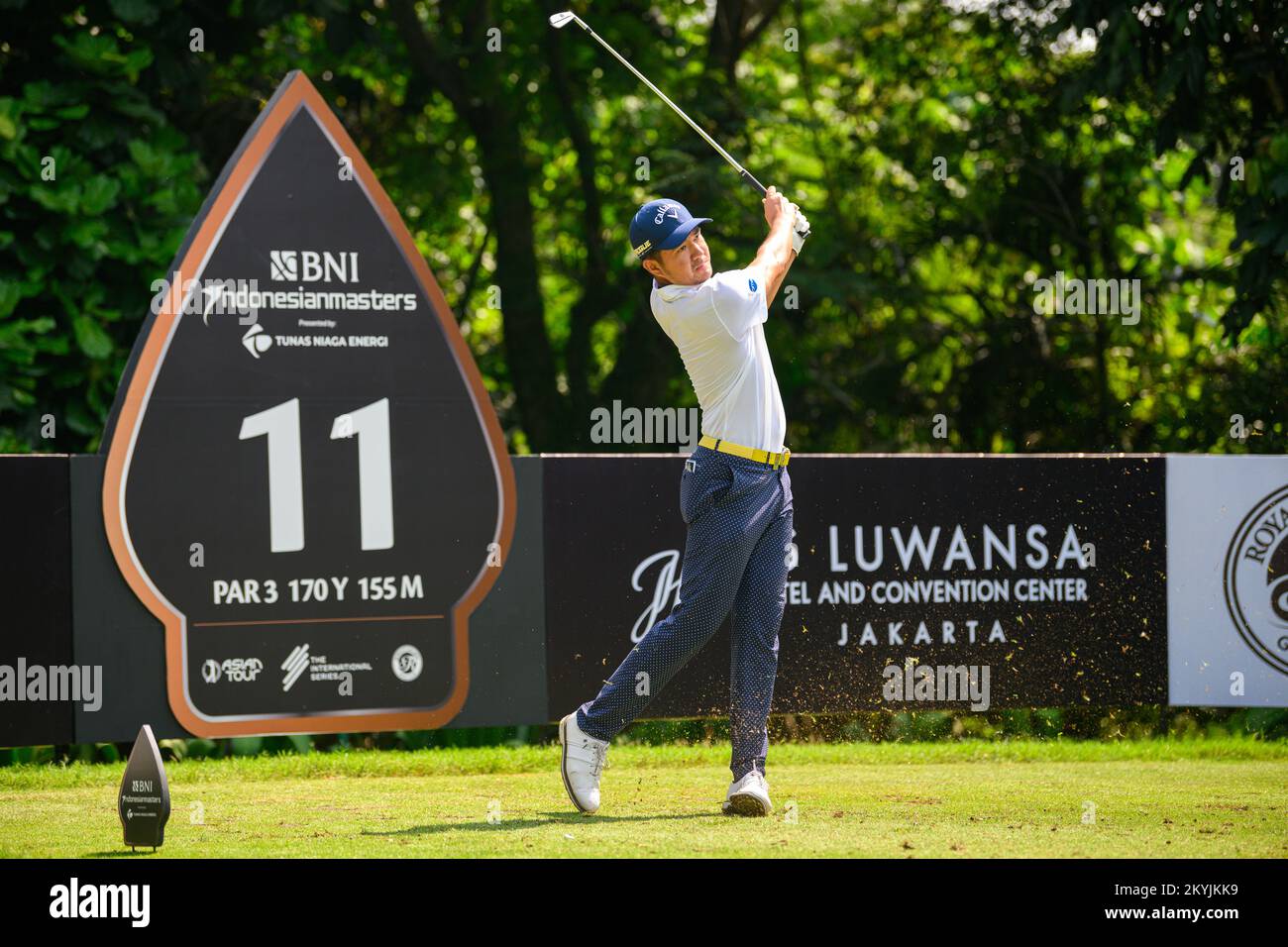Jakarta, INDONESIA. 01st December, 2022. Kosuke Hamamoto of THAILAND tees off from the 11th hole ...