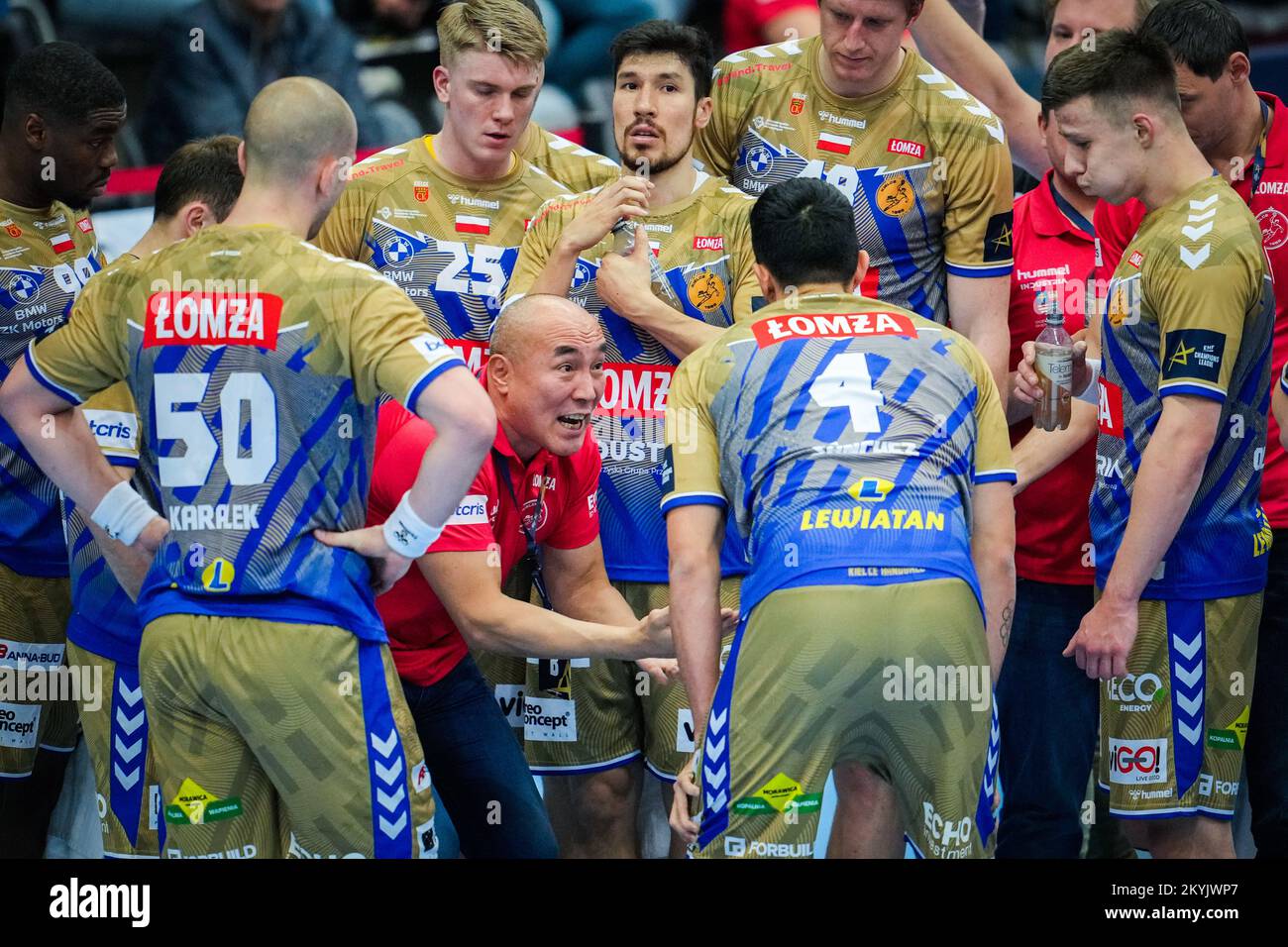 20221130 hi-res stock photography and images - Alamy