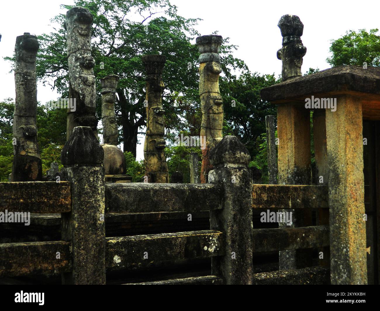 Polonnaruwa is the second kingdom of ancient Sri Lanka. King ...