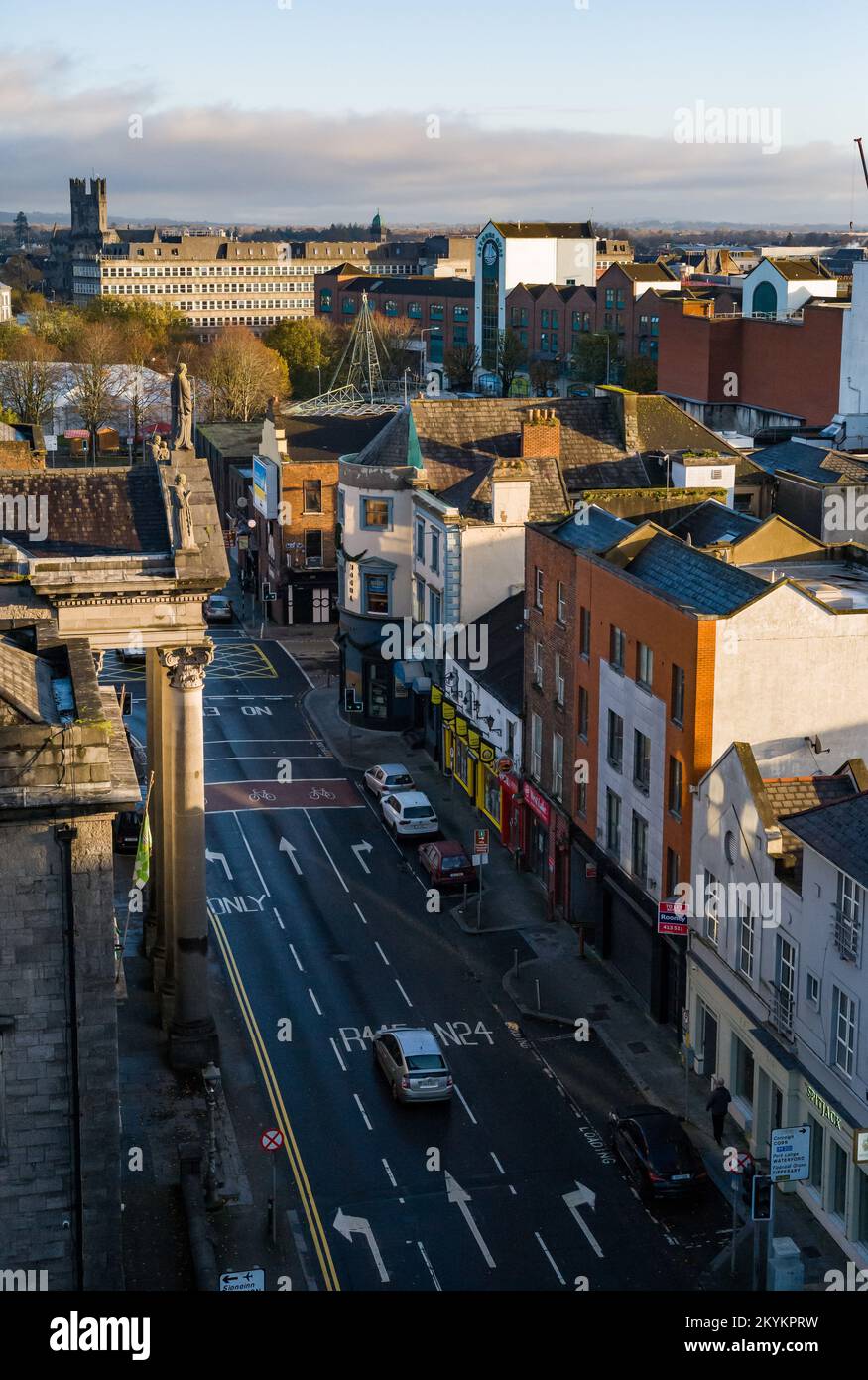 Limerick, Ireland - 22nd November 2022: Looking down on Henry street in ...