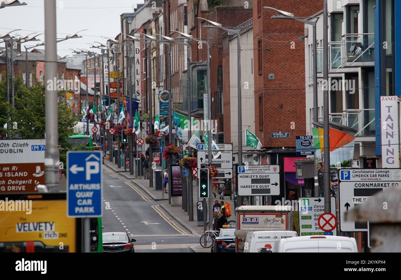 Limerick, Ireland - 28th July 2022: Sarsfield and William street in ...
