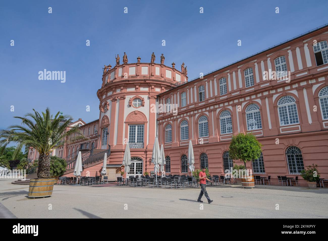Rheinseite Schloß Biebrich, Wiesbaden, Hessen, Deutschland Stock Photo ...