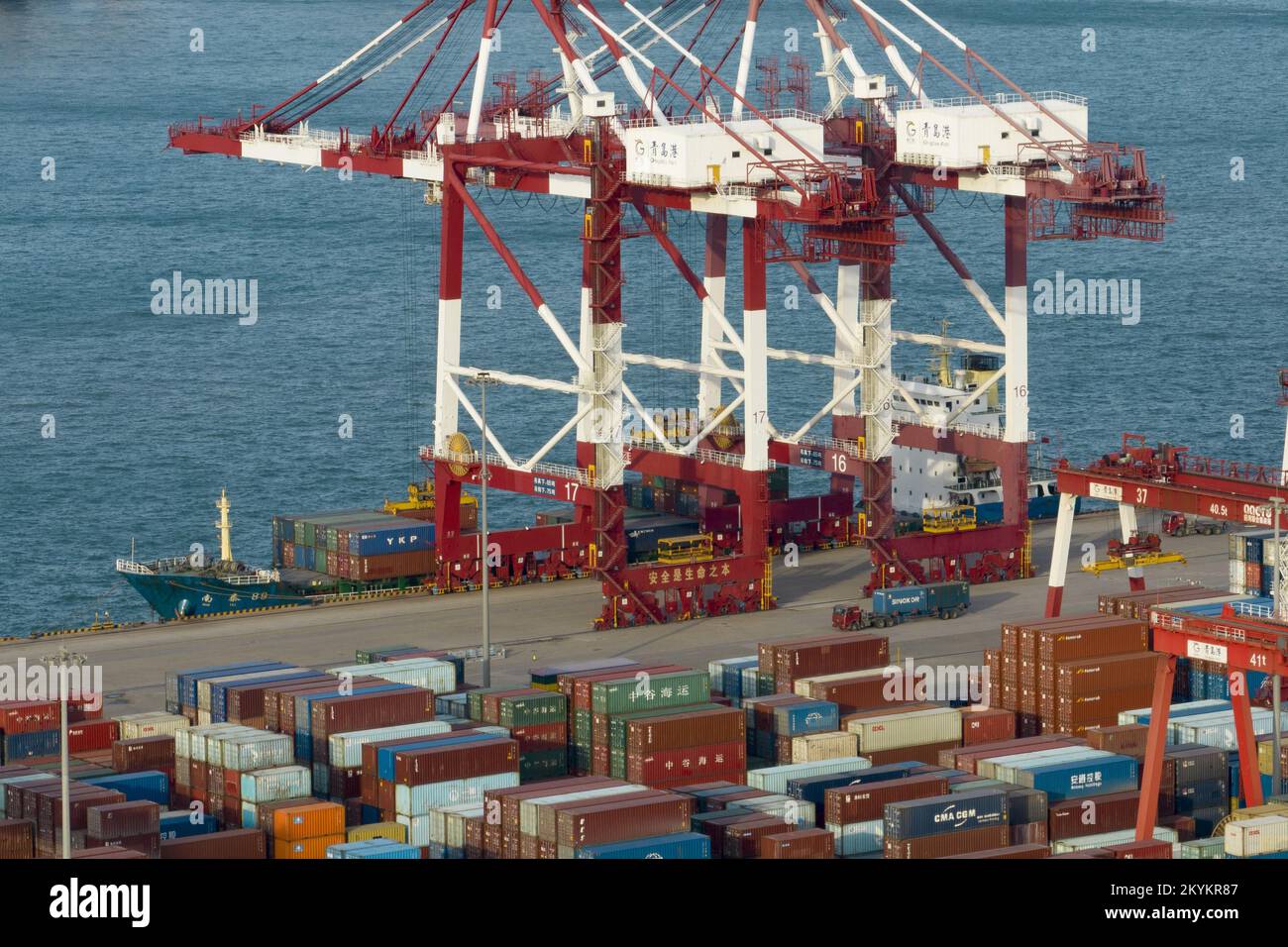 Aerial photo shows the busy working scene of Qianwan Container Terminal ...