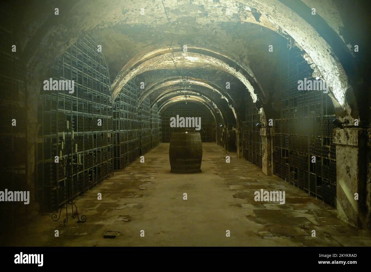 Weinkeller, Schatzkammer, Kloster Eberbach, Eltville, Hessen ...