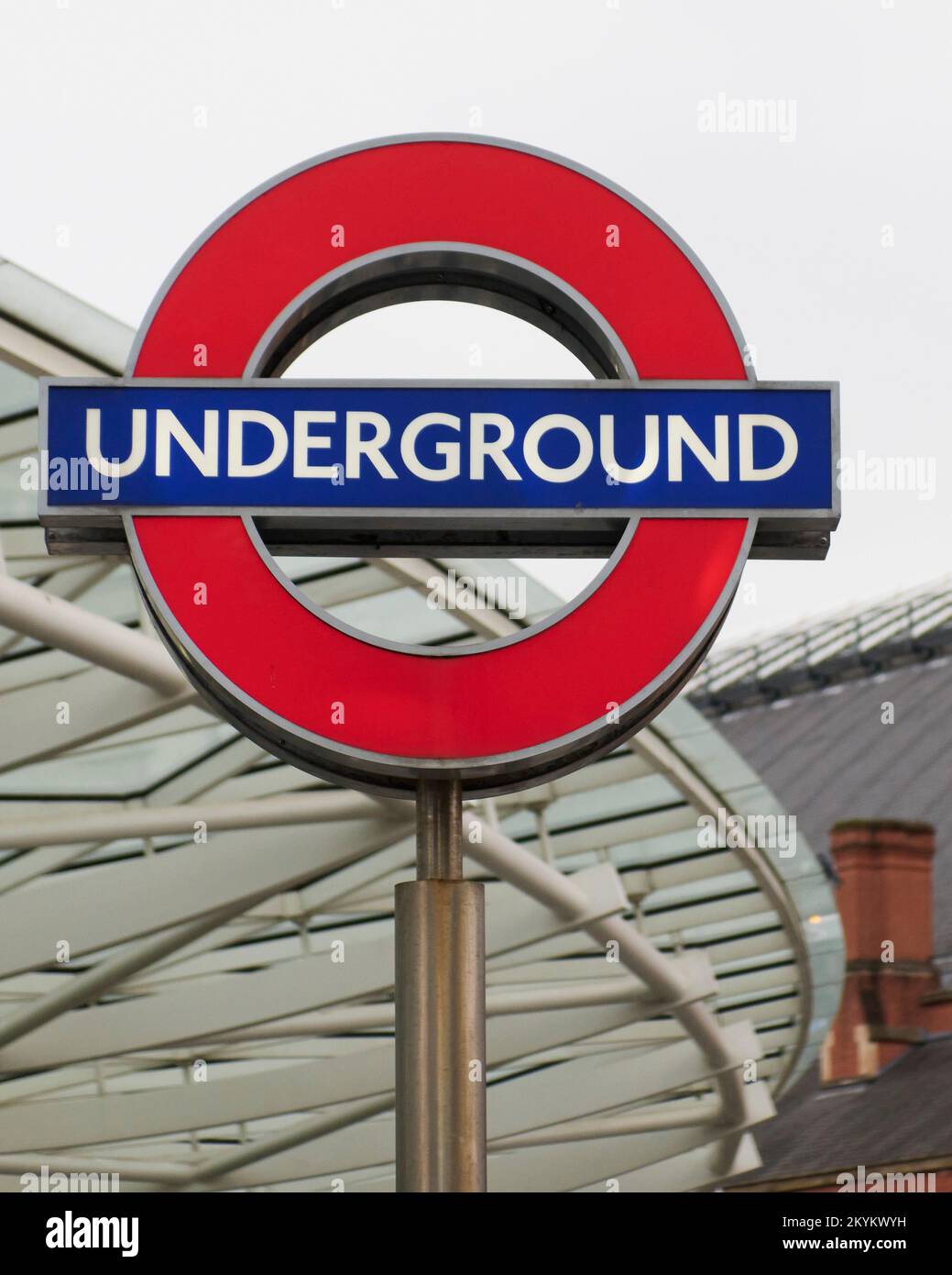 London underground sign Stock Photo - Alamy