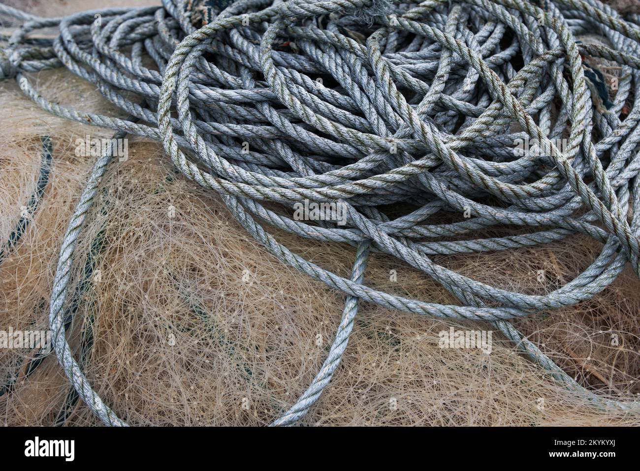 Net rope hi-res stock photography and images - Alamy