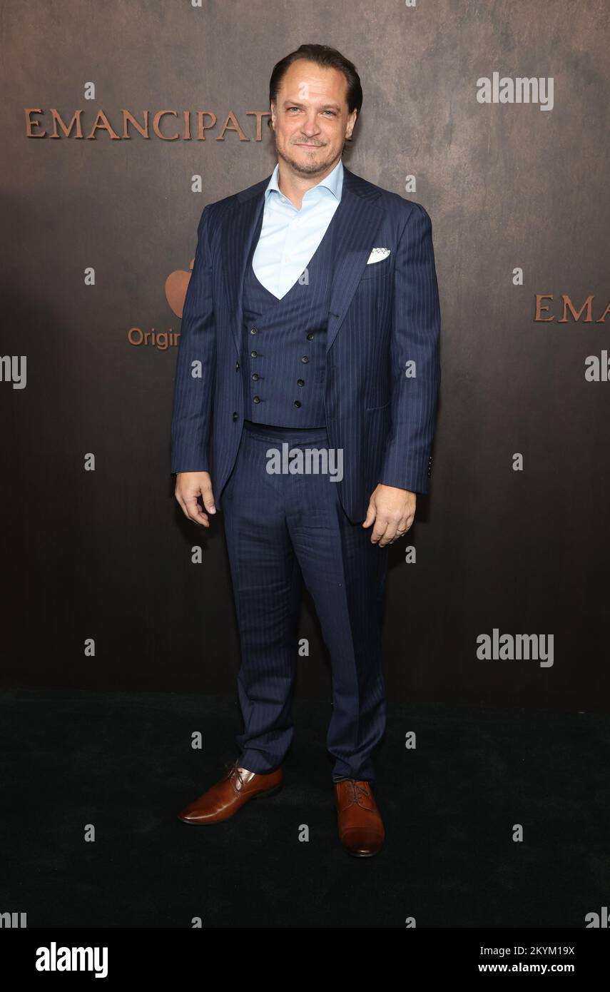 30 November 2022 -Los Angeles, California - Ronnie Gene Blevins. Apple ...