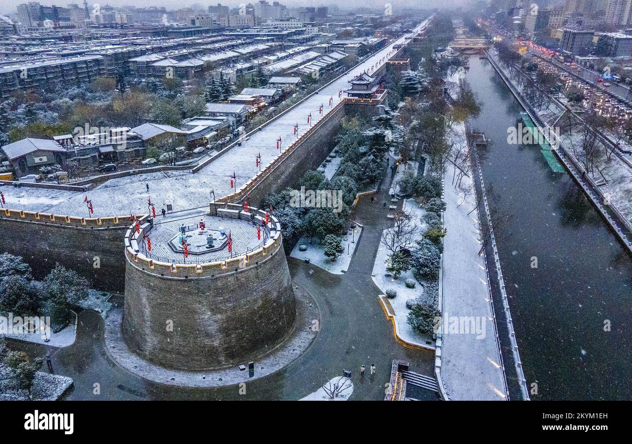 Aerial photos show the city snow views of Xi'an City, northwest China's ...