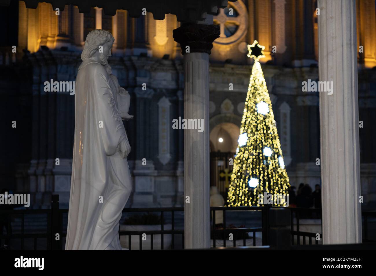 Christmas vibe at the Wangfujing Catholic Church in Beijing, China, 30 ...
