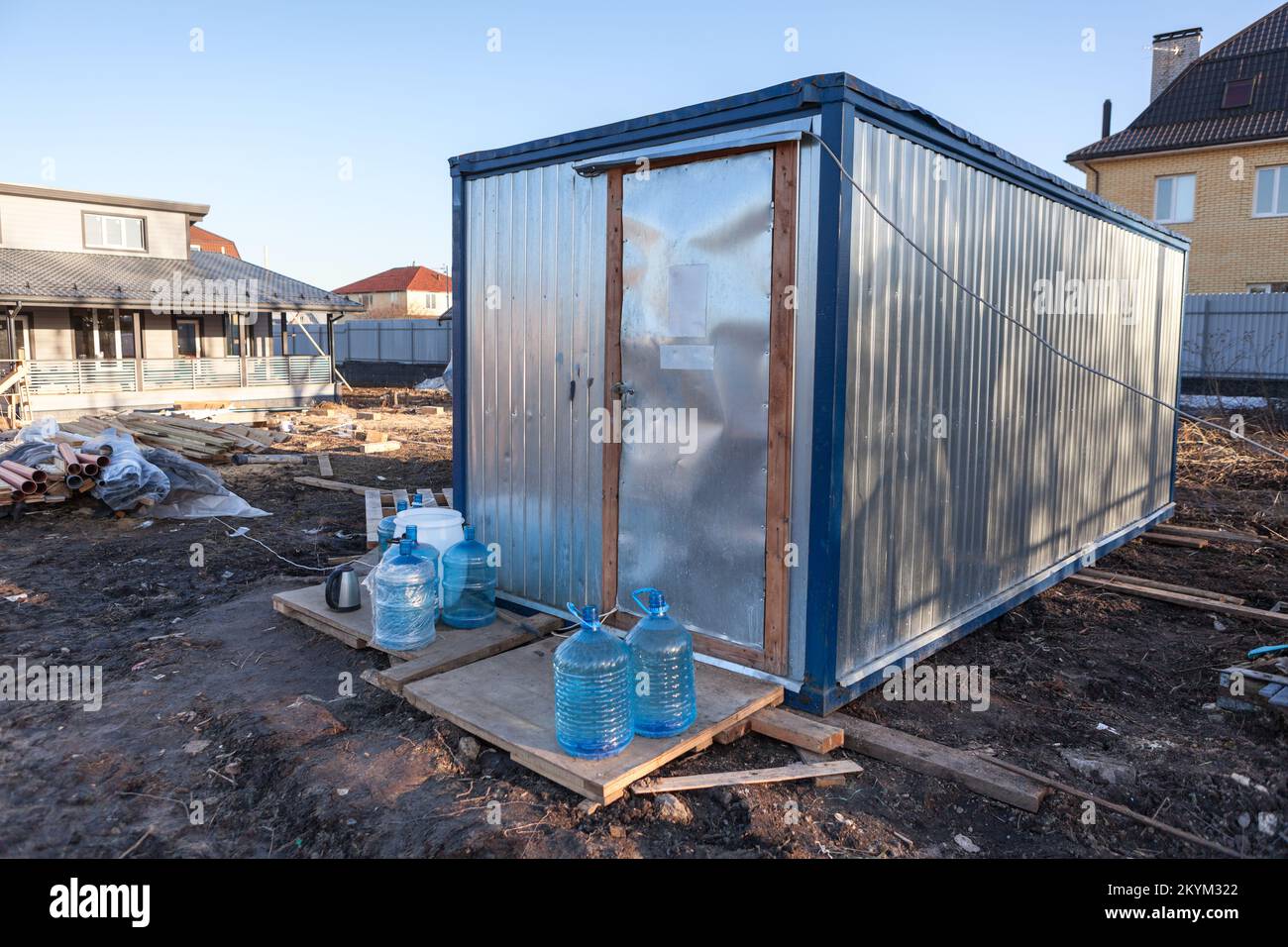 Temporary housing unit hi-res stock photography and images - Alamy