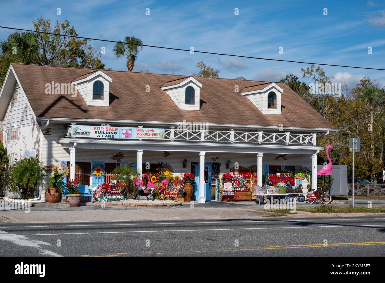 Crystal River, Florida, USA : gift store Stock Photo - Alamy