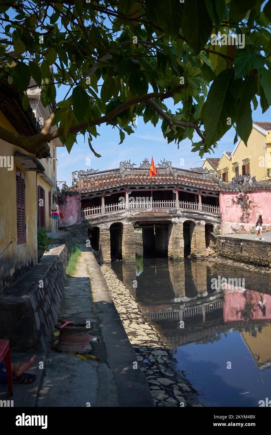 Chua Cau Temple Bridge (Japanese Covered Bridge) in the historic old ...