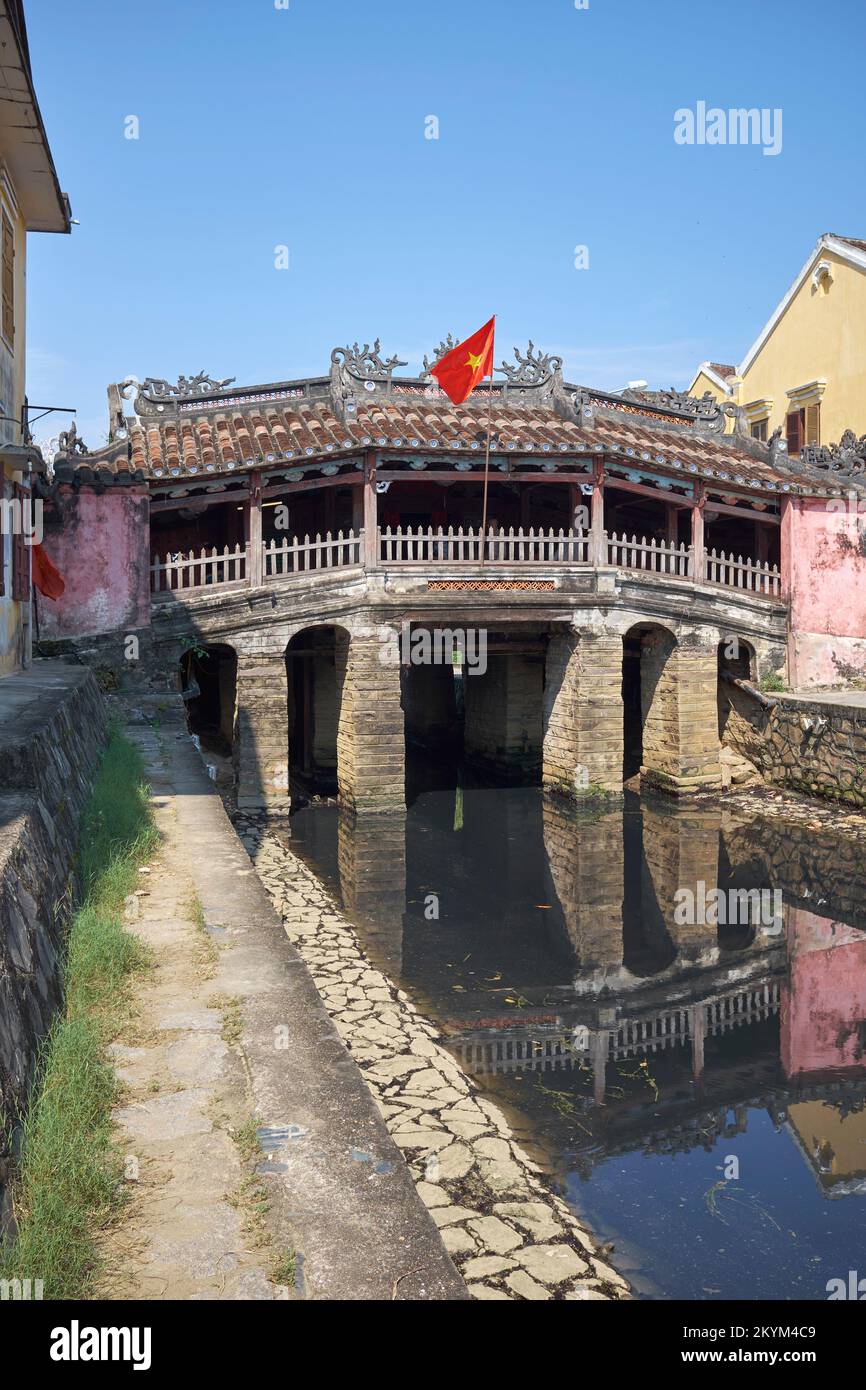 Chua Cau Temple Bridge (Japanese Covered Bridge) in the historic old ...