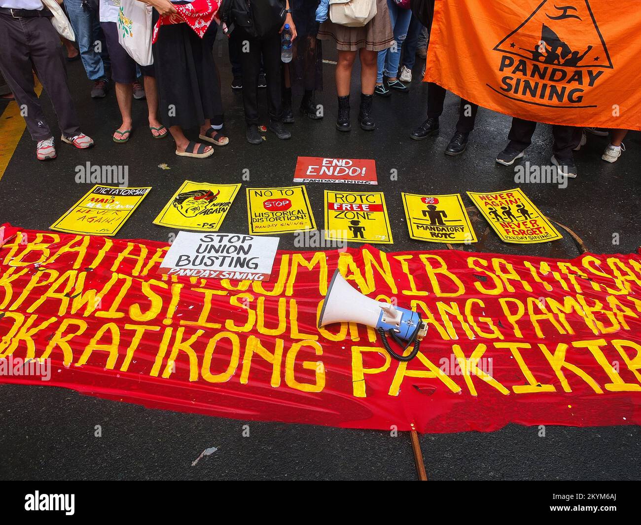 Militant labor groups hi-res stock photography and images - Alamy