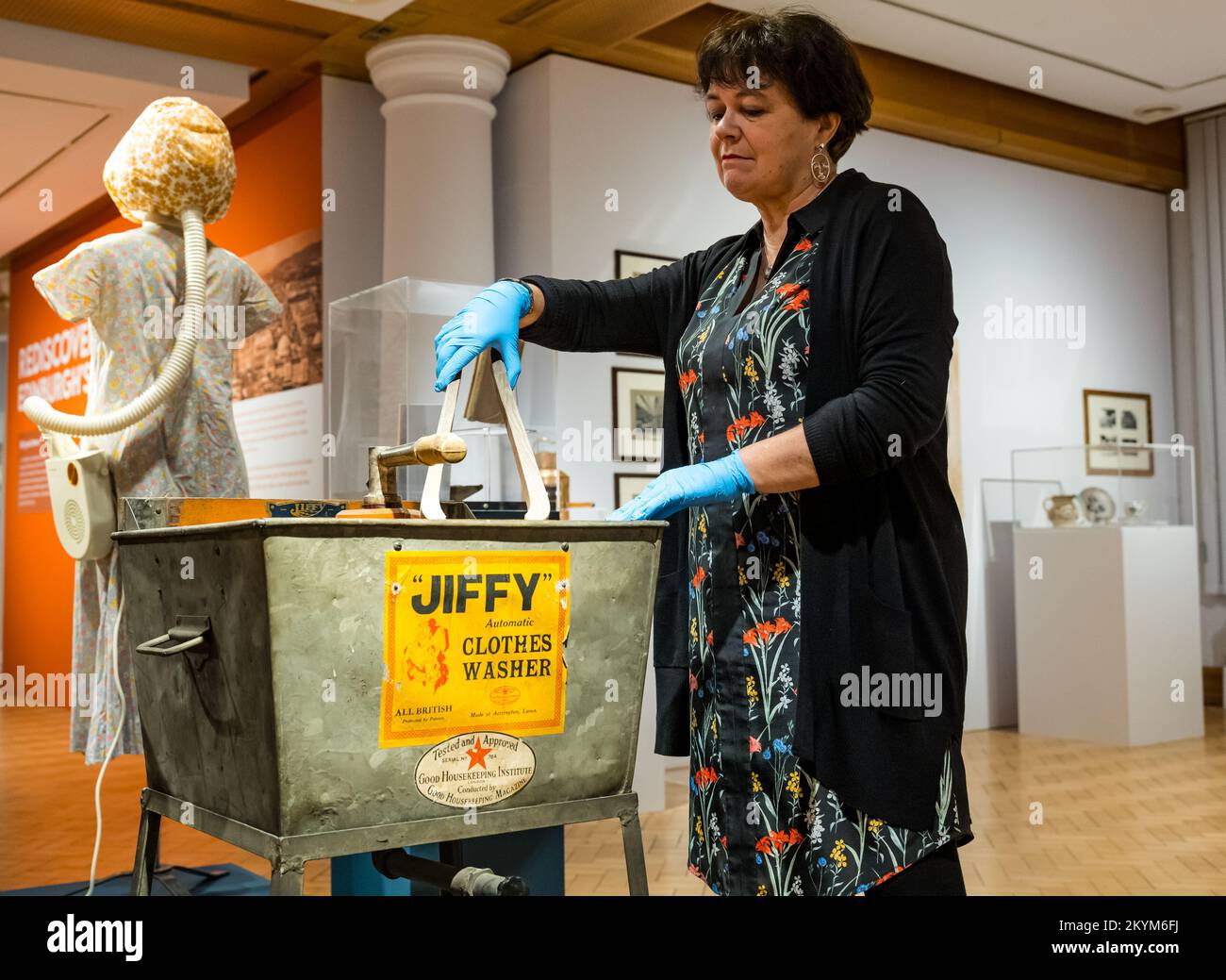 Old fashioned woman quirky hi-res stock photography and images - Alamy