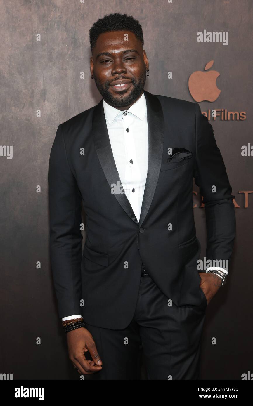 Los Angeles, Ca. 30th Nov, 2022. Donald Paul at the Apple Film premiere ...