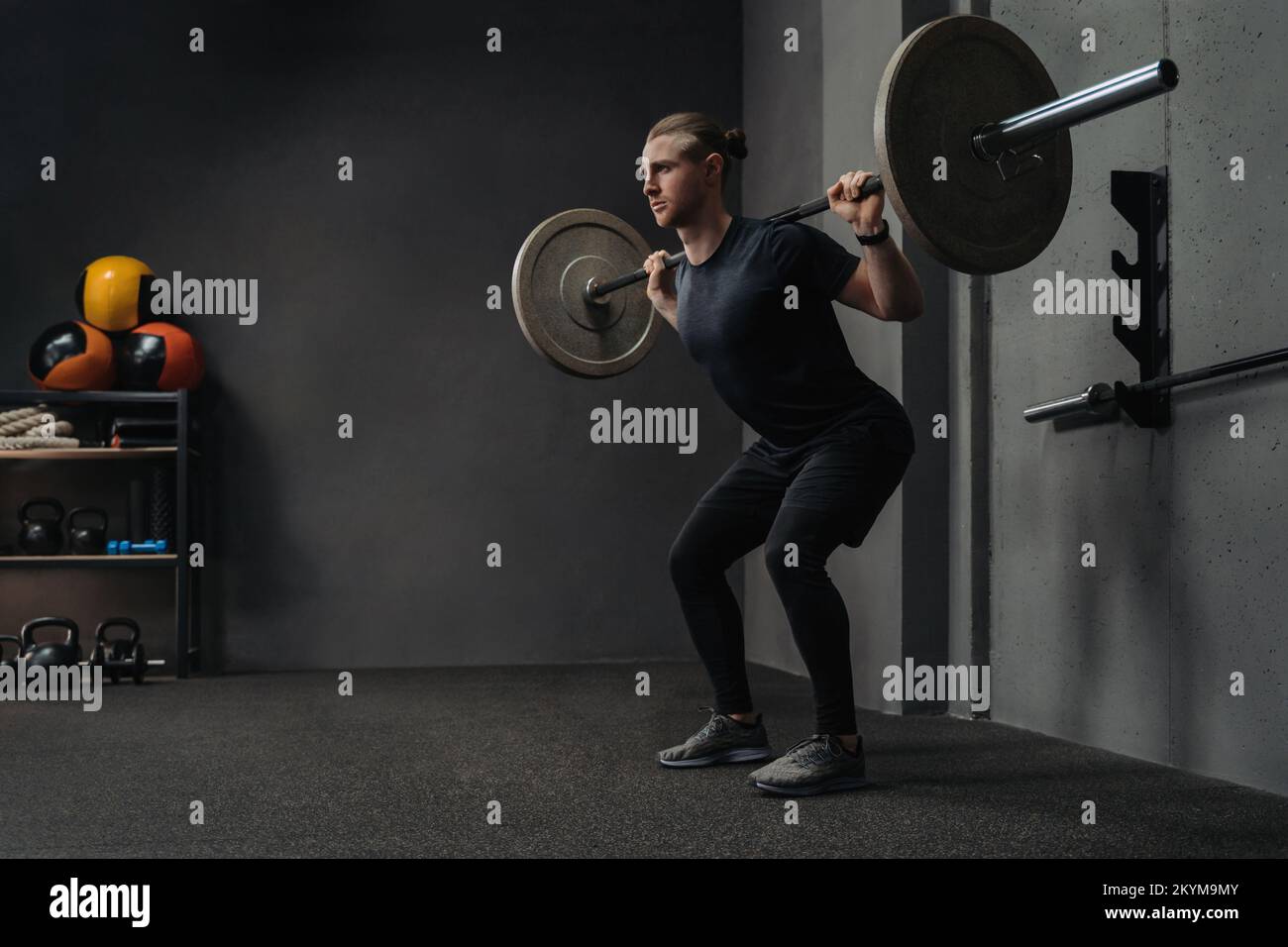 Bodybuilder man back hi-res stock photography and images - Alamy