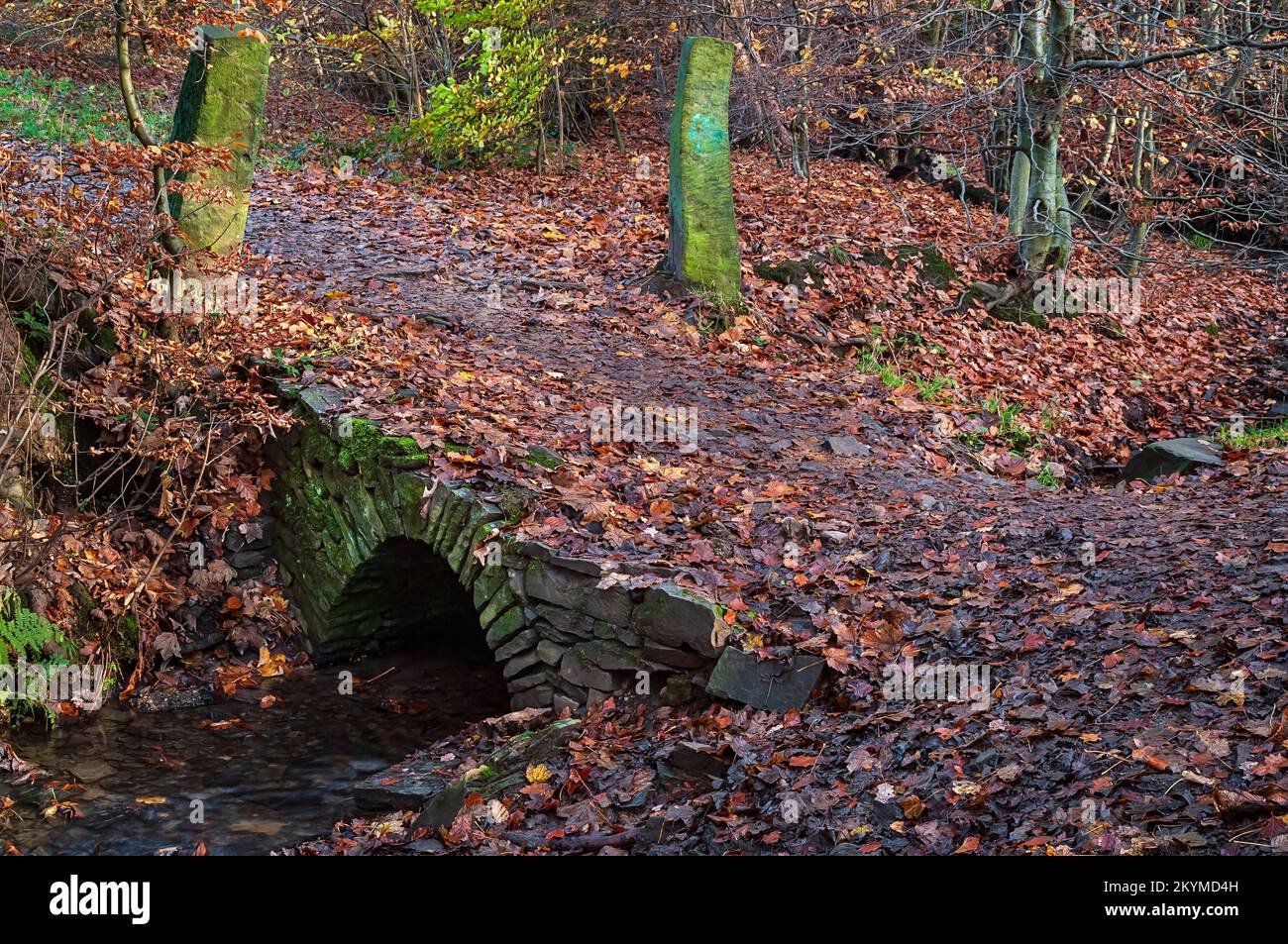 Ancient packhorse bridge with sandstone gateposts on the old 'London ...