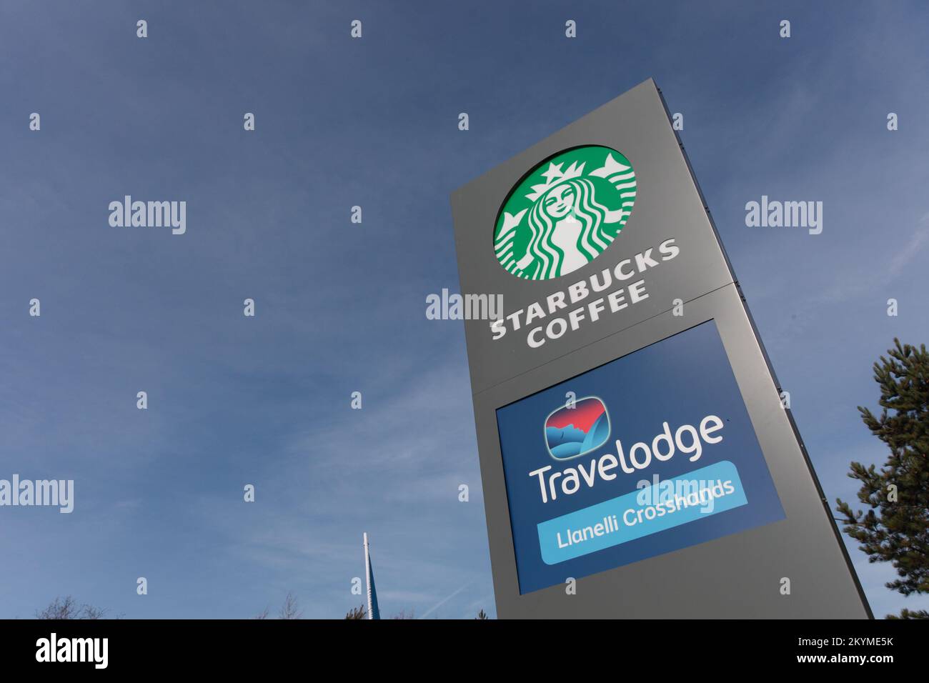 Cross hands hotel hi-res stock photography and images - Alamy