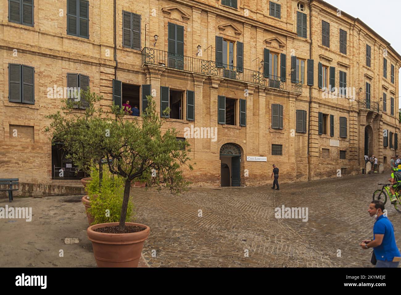 recanati piazza del sabato del villaggio palazzo leopardi marche italia ...