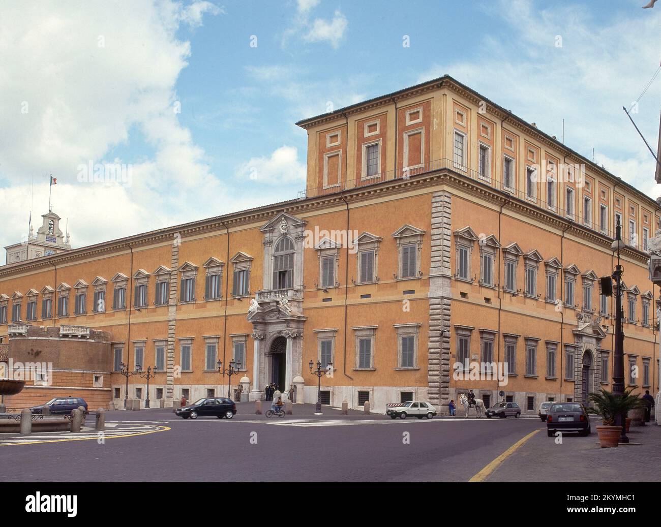 EXTERIOR-FACHADA EN ESQUINA-FIN S XVI/ XVII- - FOTO AÑOS 90. Location ...