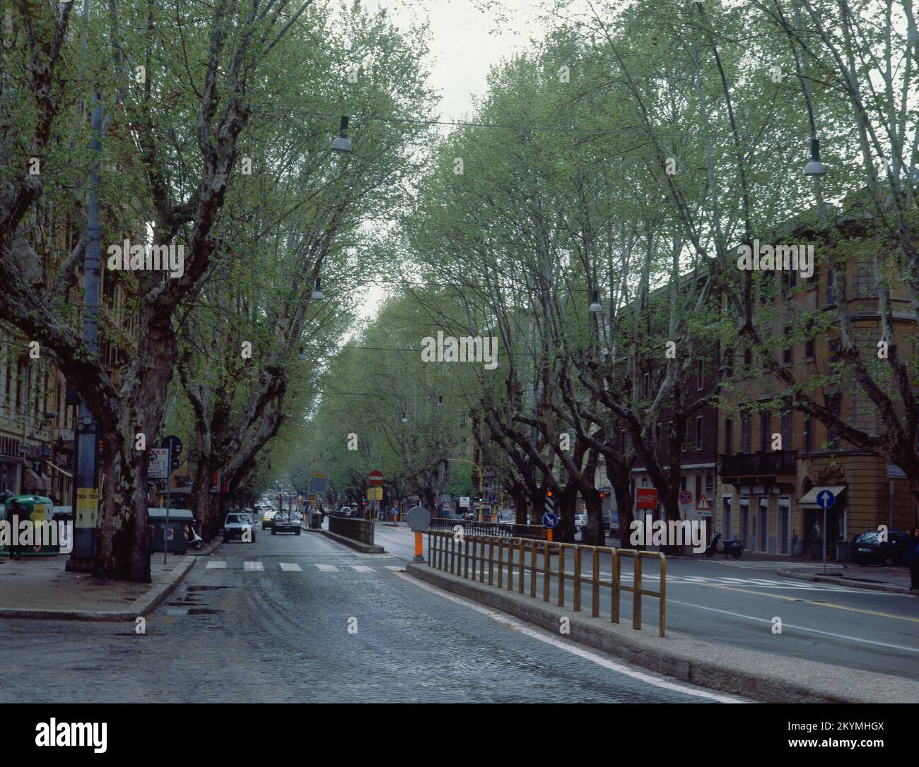 TRASTEVERE-CALLE PRINCIPAL(BARRIO DETRAS DEL RIO TIBER O TEVERE) - FOTO ...