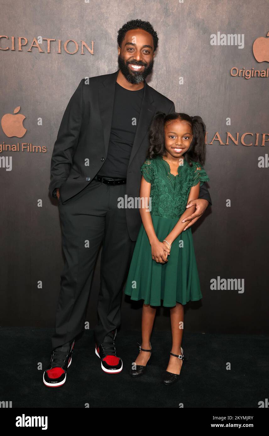 30 November 2022 -Los Angeles, California - Clyde Mcintosh, Jordyn ...