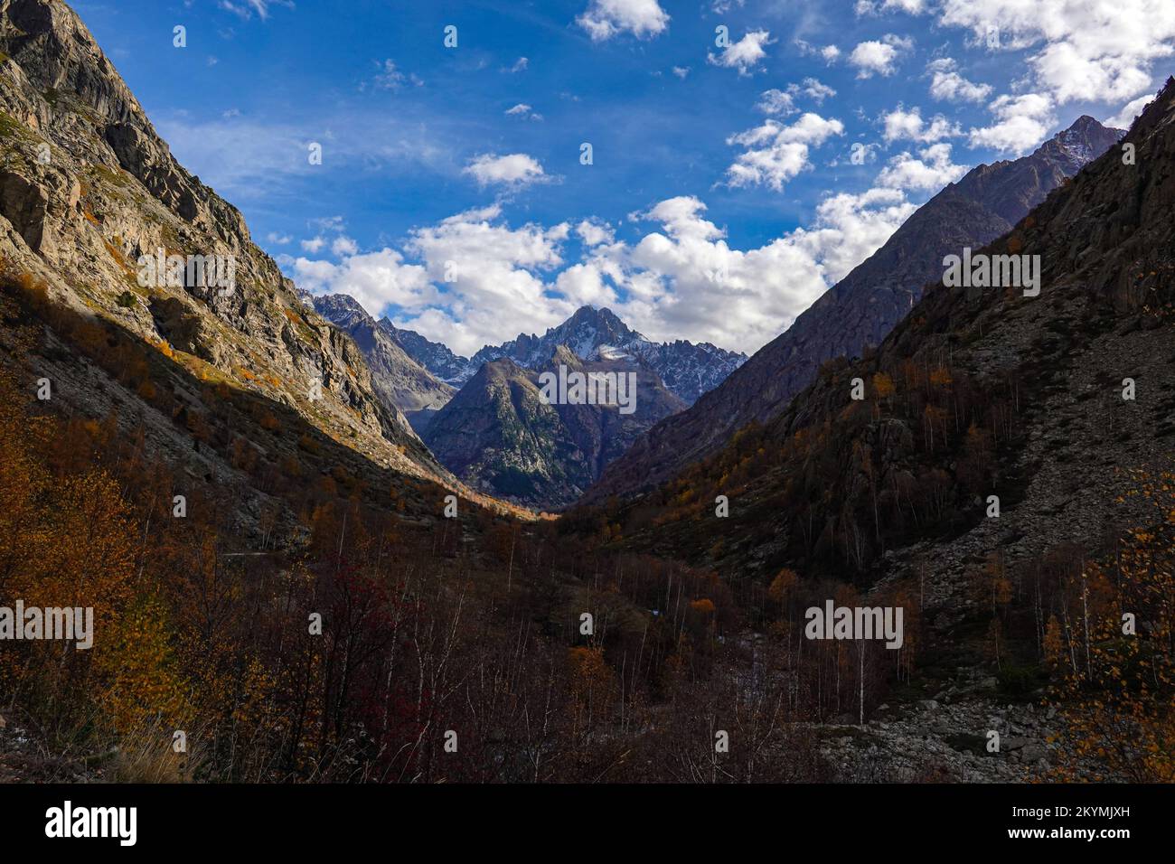 The narrow valley that runs up to the summer settlement of La Bérarde ...