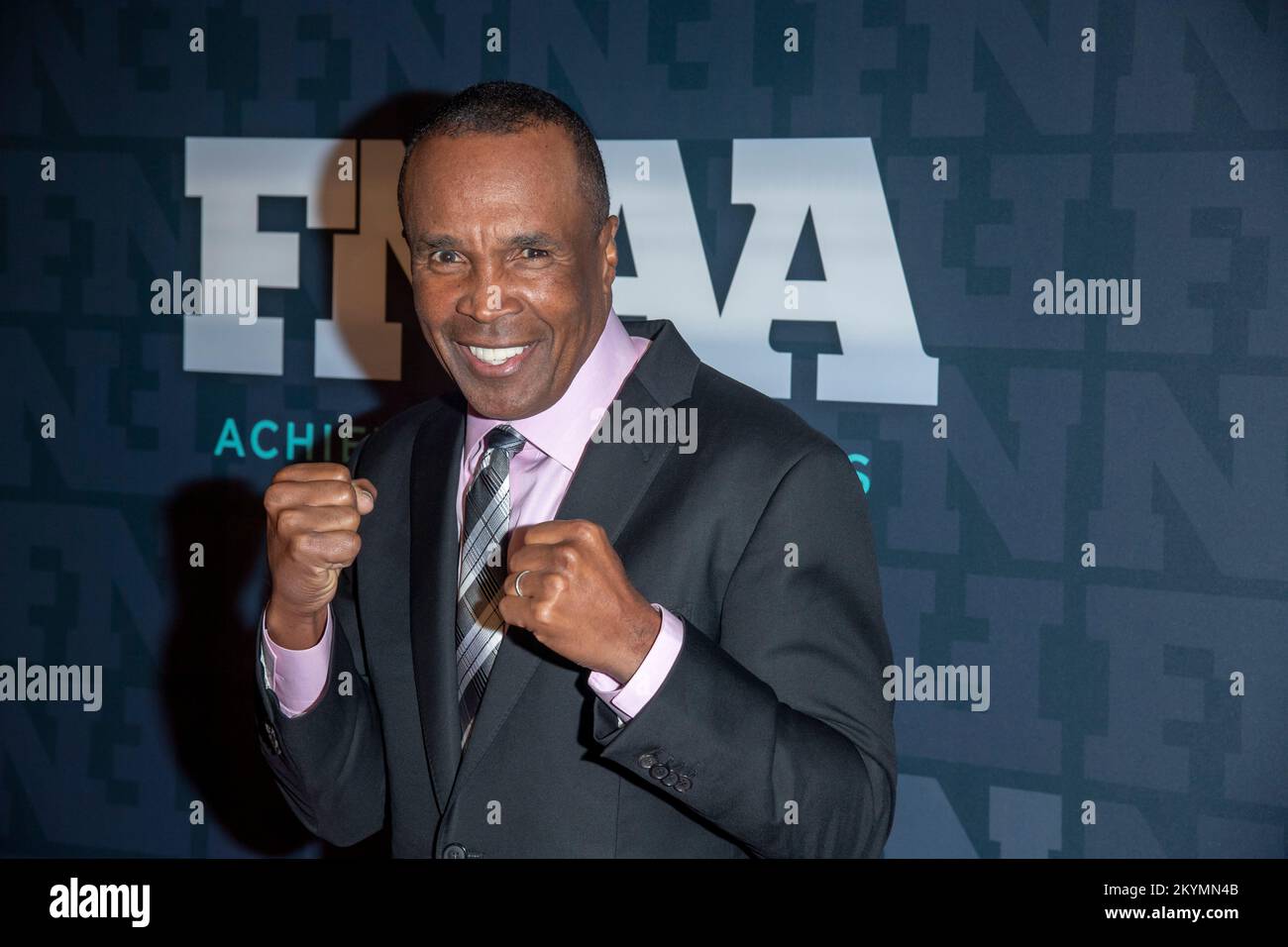 Sugar Ray Leonard attends the 36th Annual Footwear News Achievement ...