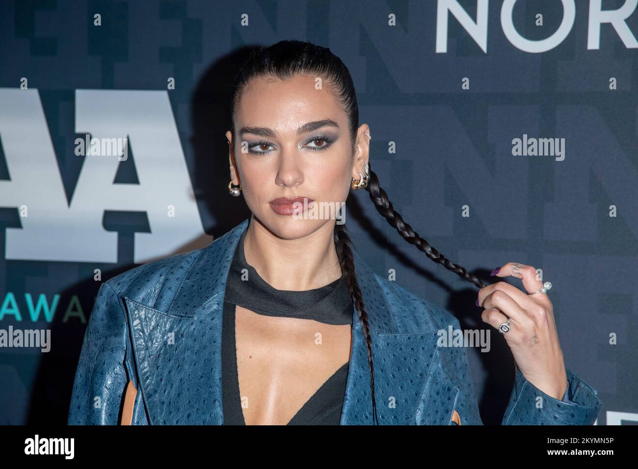 Dua lipa live 2022 hi-res stock photography and images - Alamy