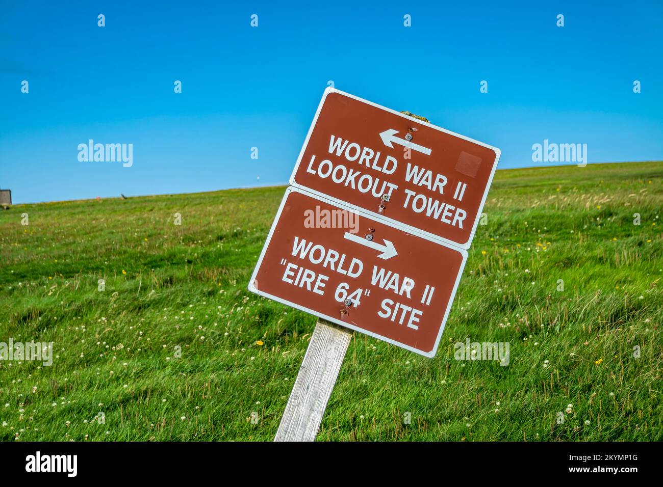 BALLYCASTLE,COUNTY MAYO, REPUBLIC OF IRELAND - JULY 15 2022 : Sign ...