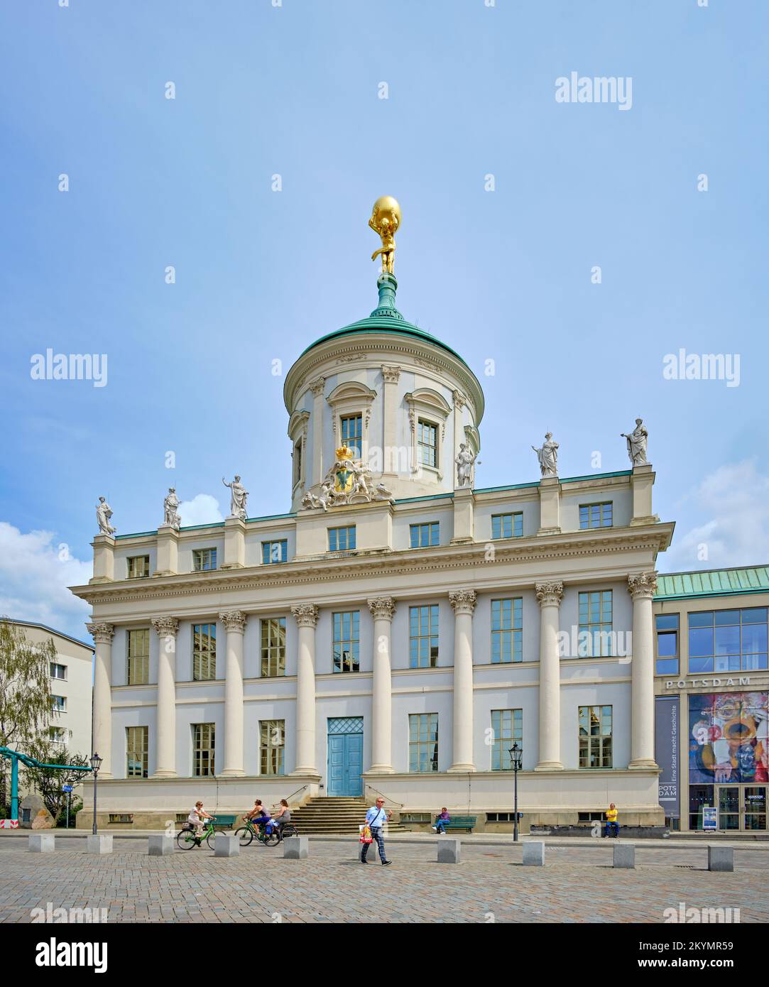 Old town hall with city history museum hi-res stock photography and ...