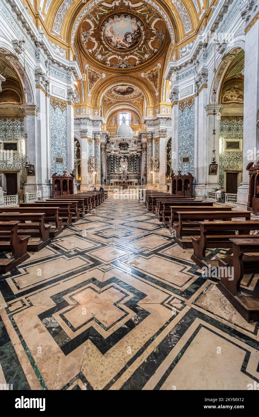 Interior of chiesa dei gesuiti venice hi-res stock photography and ...