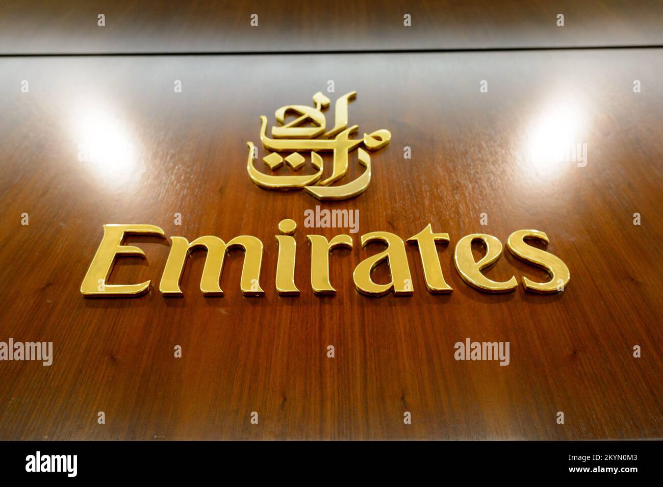Fly Emirates Logo Gold
