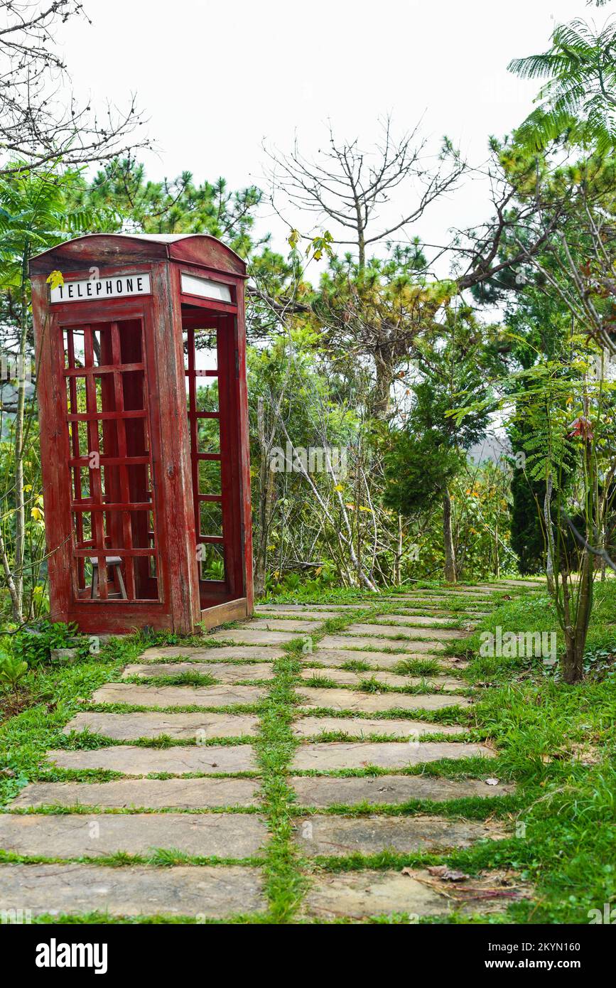 Old phone booth in forest hi-res stock photography and images - Alamy