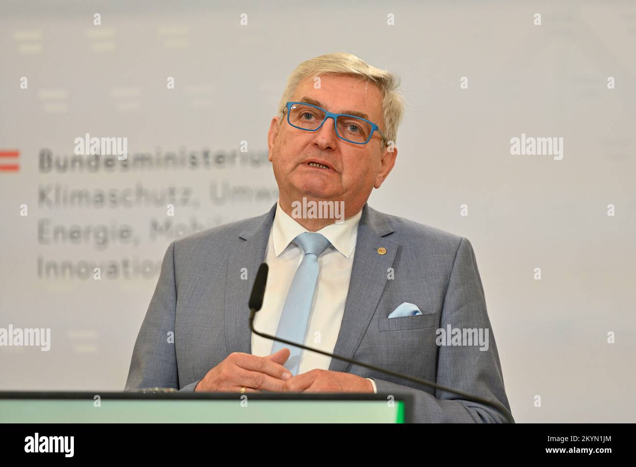 Vienna, Austria. 1st Dec, 2022. PK at the start of the "community ...