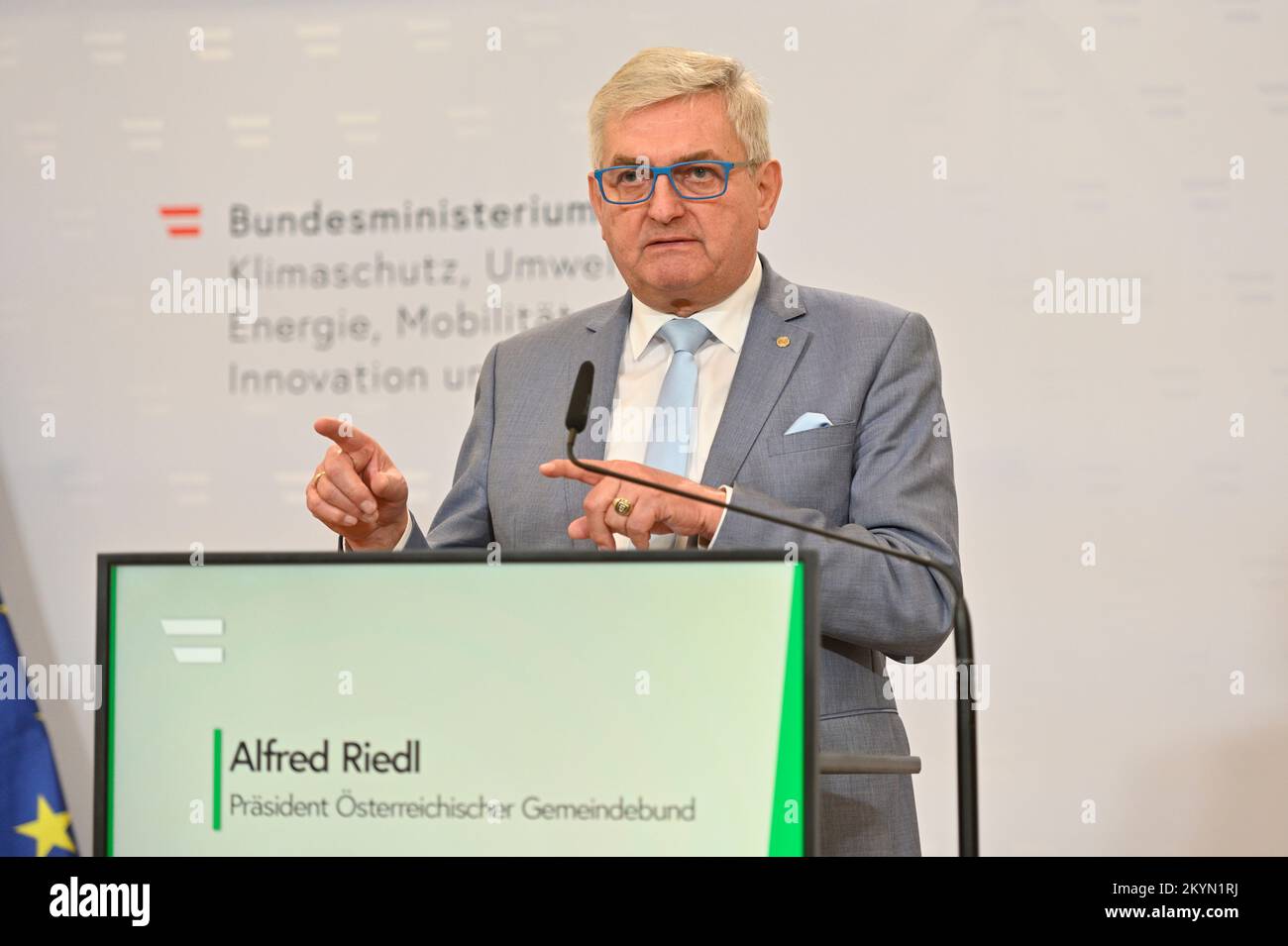 Vienna, Austria. 1st Dec, 2022. PK at the start of the "community ...