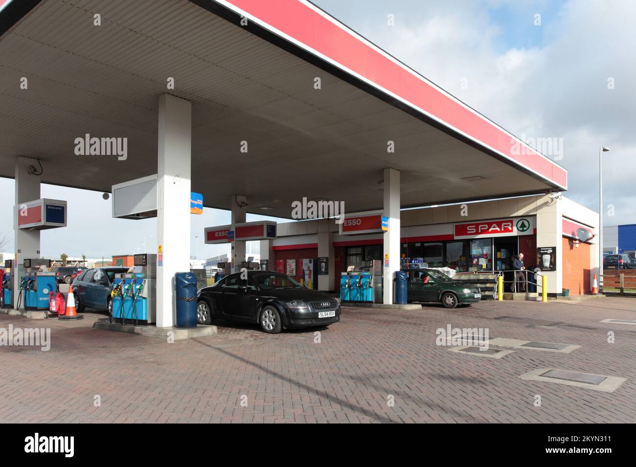 Spar shop hi-res stock photography and images - Alamy