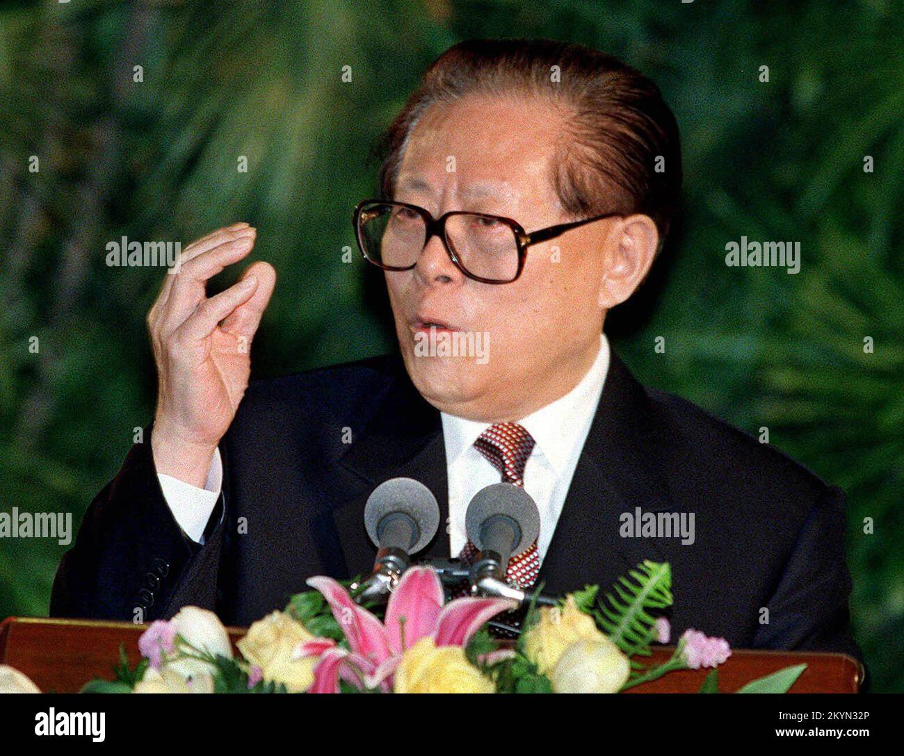 Chinese President Jiang Zemin during his joint press conference with ...