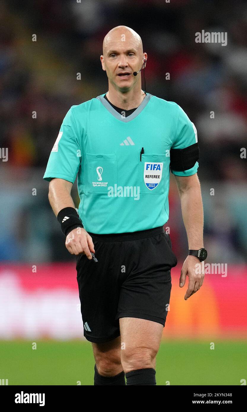 Referee Anthony Taylor during the FIFA World Cup Group F match at the ...
