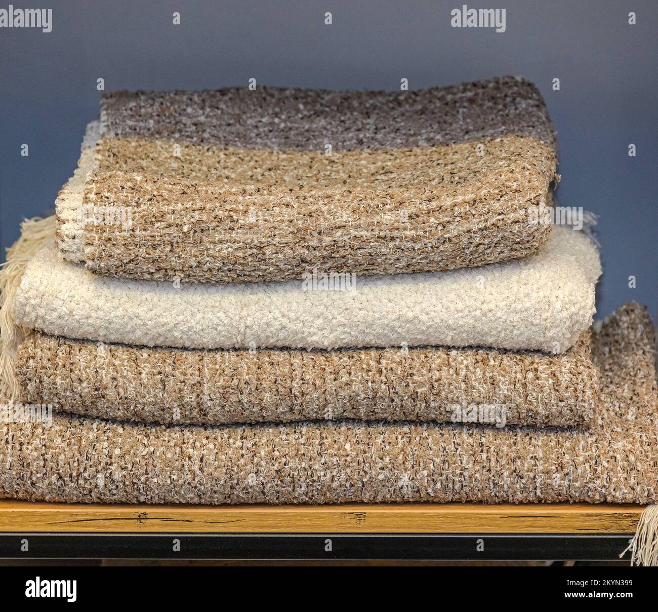 Textile throw hi-res stock photography and images - Alamy