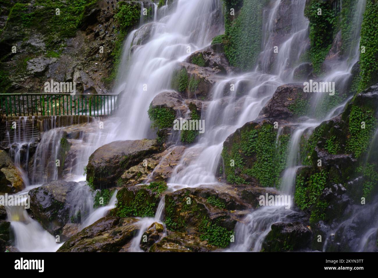 Beautiful waterfall Landscape on the way to Lachen from Gantok, Sikkim ...