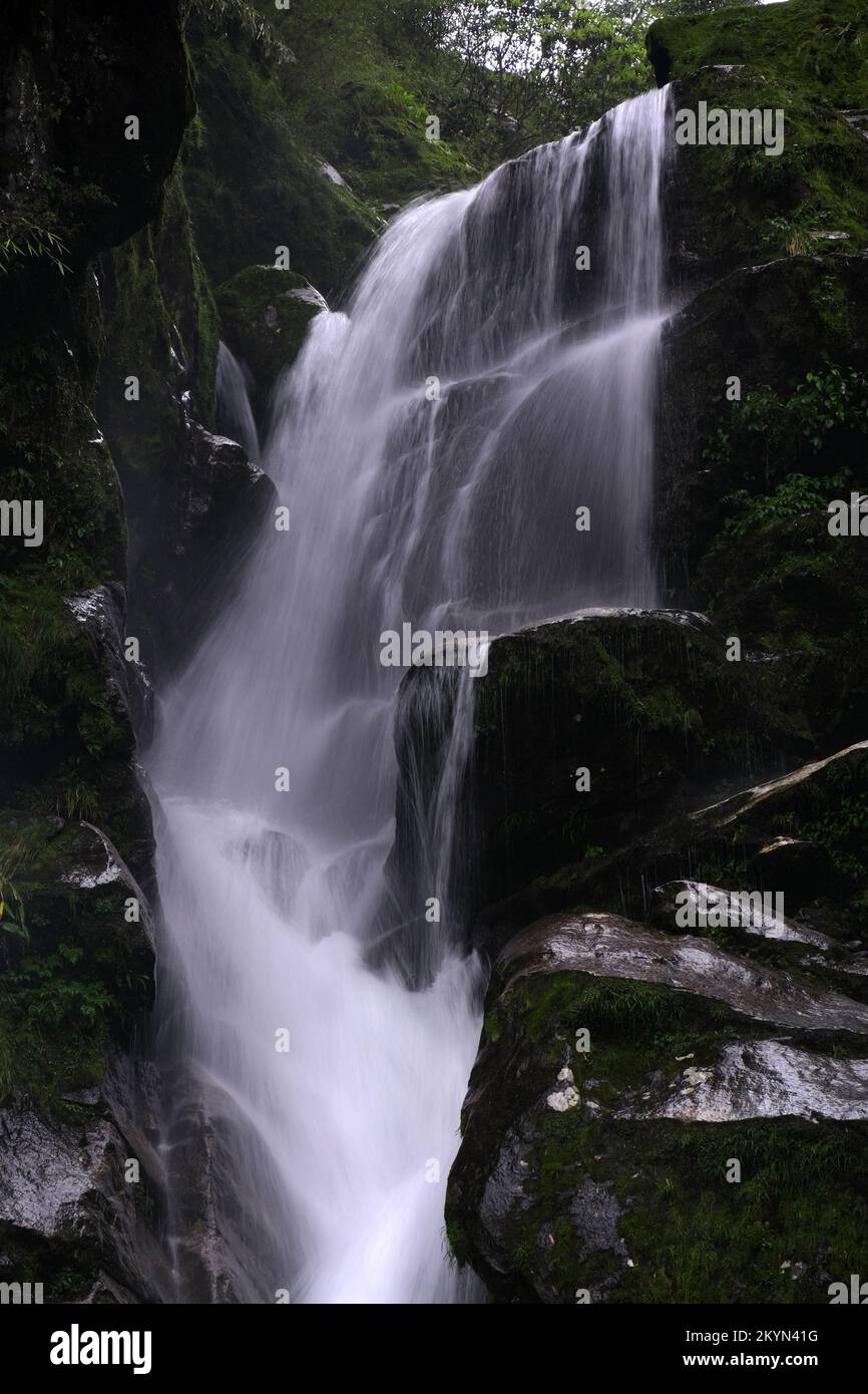 Beautiful waterfall Landscape on the way to Lachen from Gantok, Sikkim ...