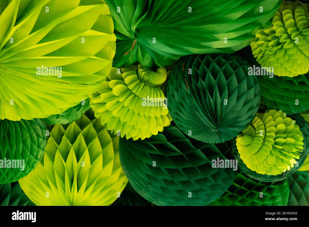 Sustainable, environmentally friendly, plastic free festive Christmas ...