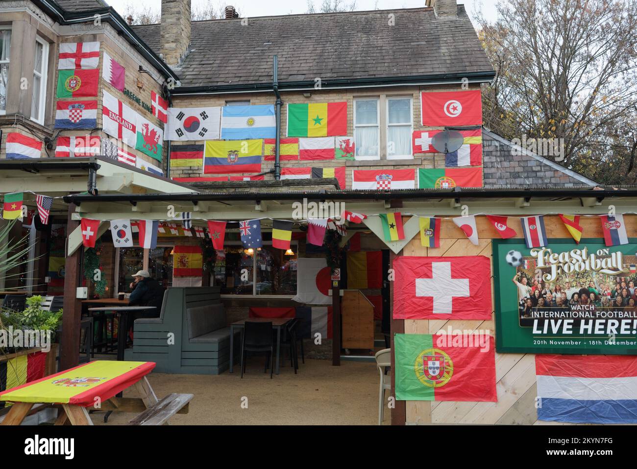House covered in england flags hi-res stock photography and images - Alamy