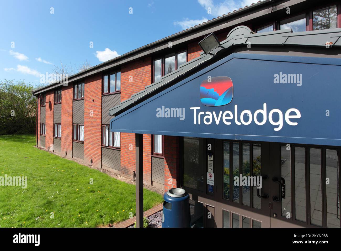 Starbucks & Travelodge Roadside services, Worksop Stock Photo - Alamy