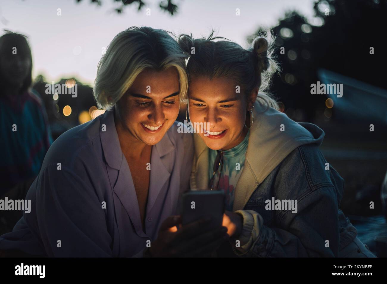 Female non binary hi-res stock photography and images - Alamy