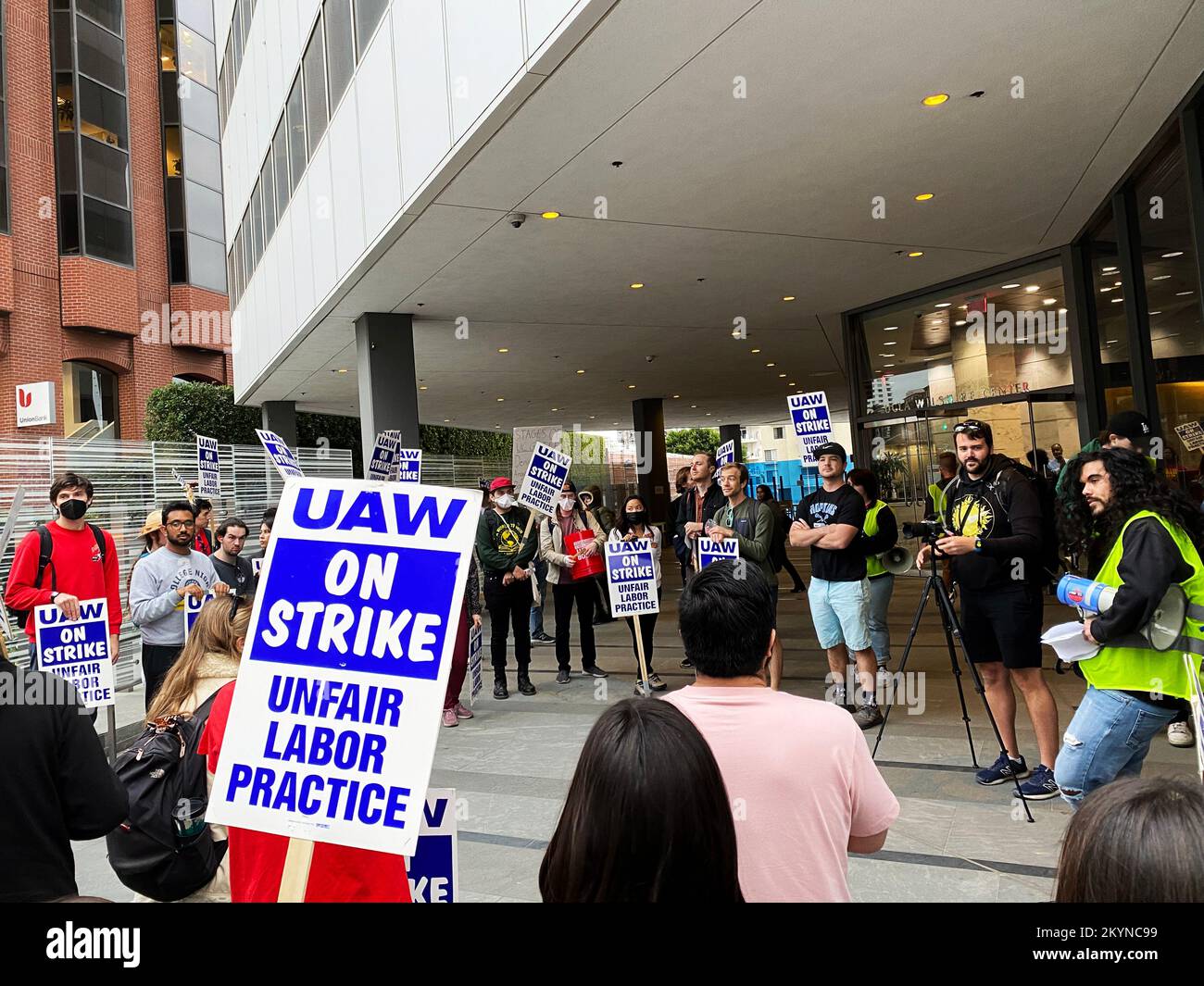 Graduate student strike university 2022 hi-res stock photography and ...
