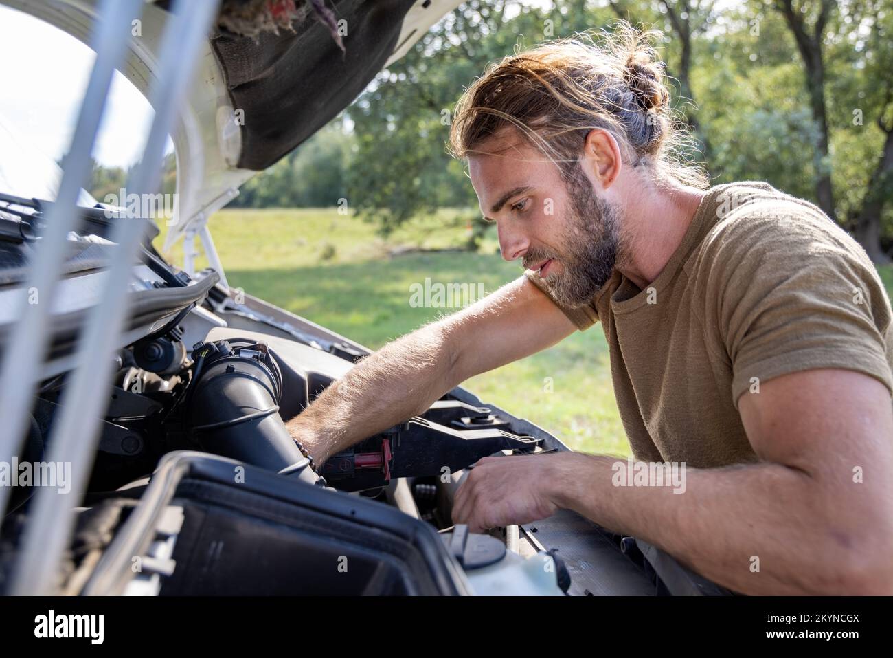 Engine compartment hi-res stock photography and images - Alamy