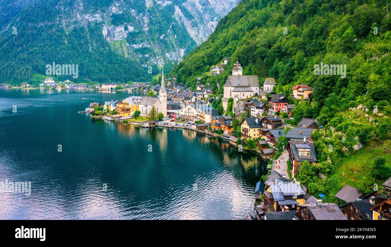 Aerial view of austrian mountain village Hallstatt and Hallstatter lake ...